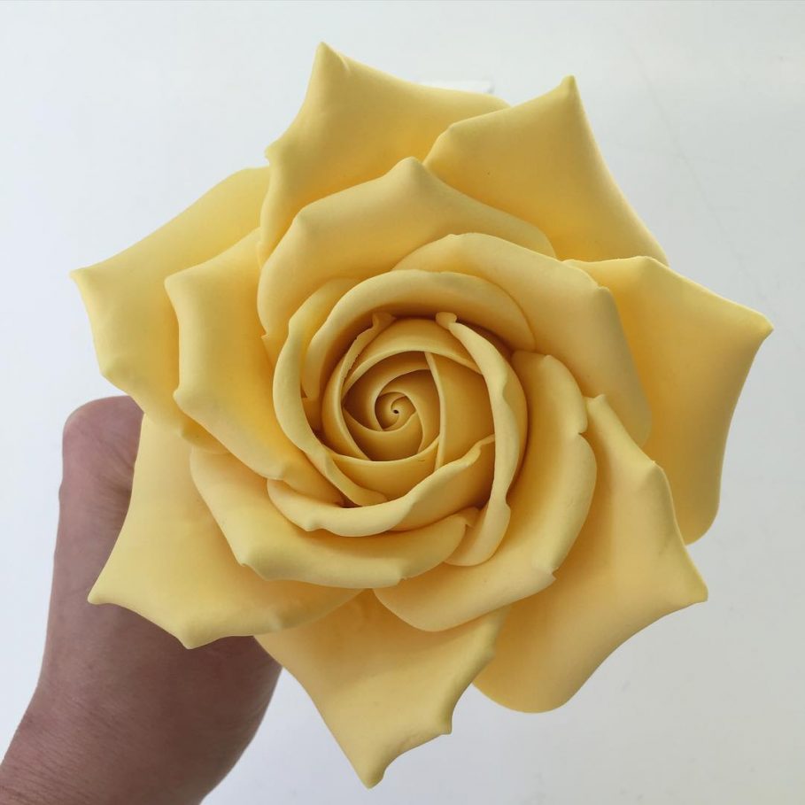 Jess Pickens, Senior Confectionary Artist at Ron Ben-Israel Cakes