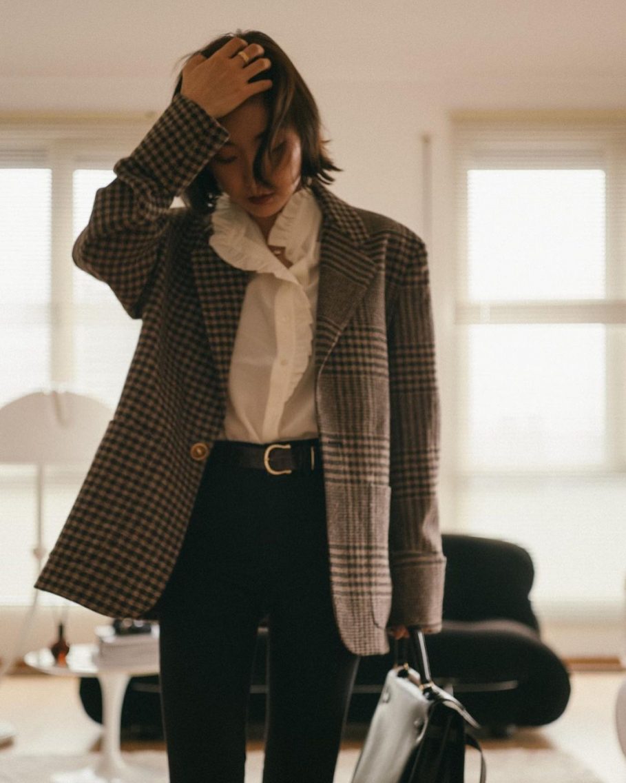 At Home With: Savi of @savislook :: This Is Glamorous (TIG)