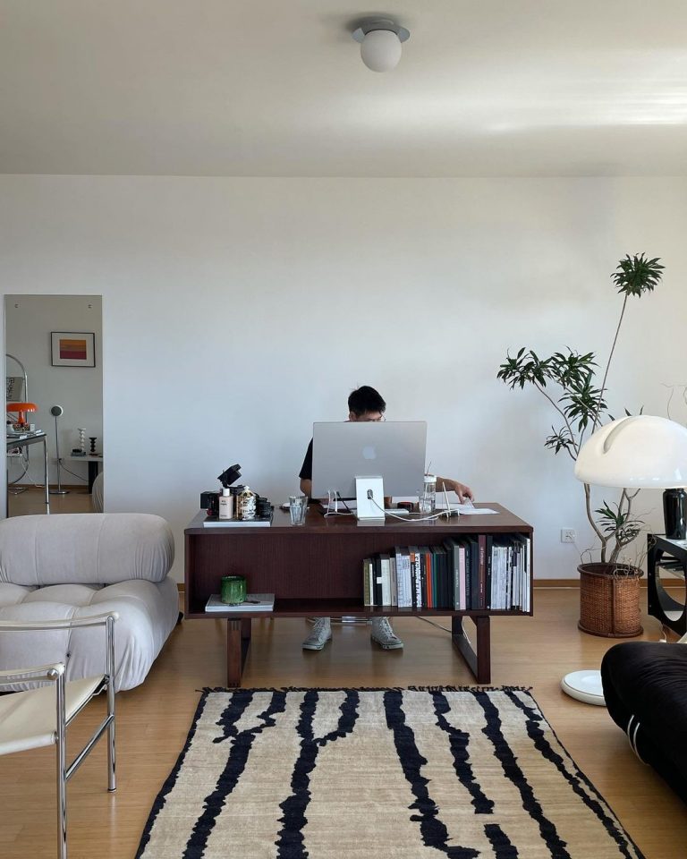 At Home With: Savi of @savislook :: This Is Glamorous (TIG)