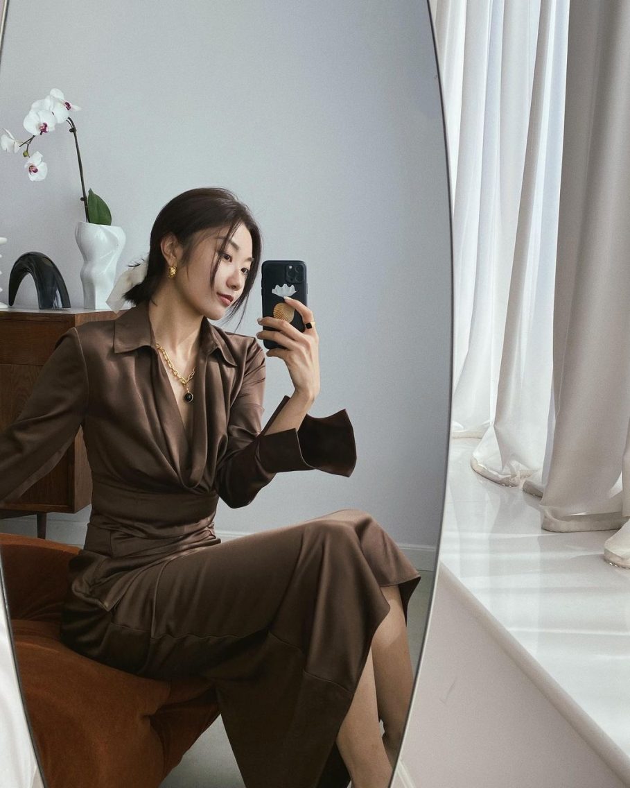 At Home With: Savi of @savislook :: This Is Glamorous (TIG)